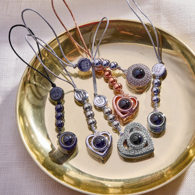 Wear Felicity Circle Photo Charm: Stylish & Personalized Memory